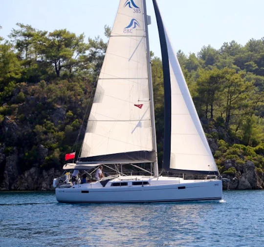 Hanse 415 Model | Yachting.com