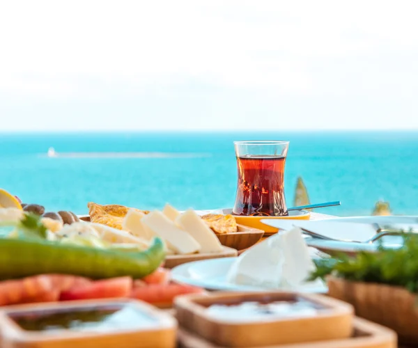 geleneksel türk çayı