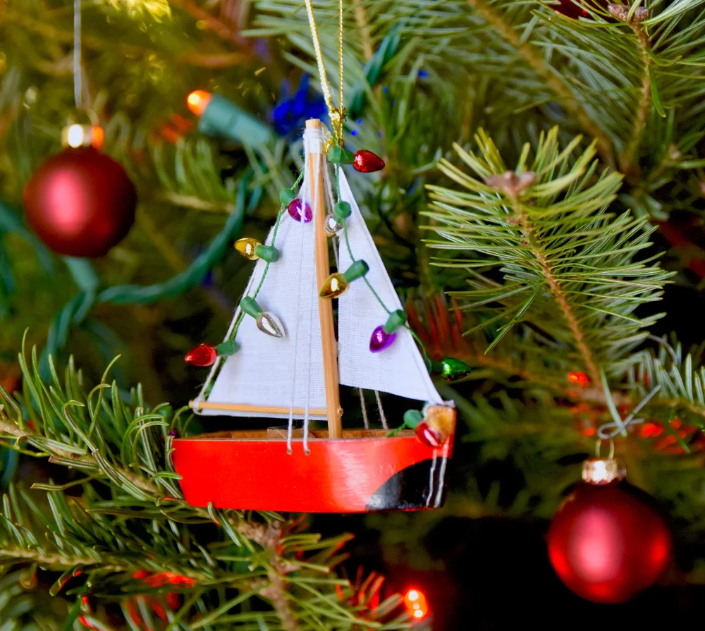 12 Nautical Christmas Tips for Sea Lovers