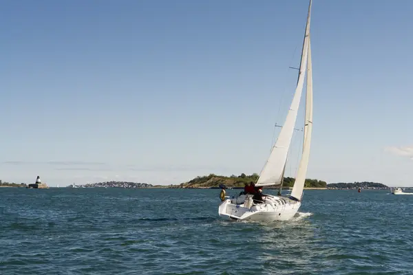 Den omfattande guiden till vändning i segling