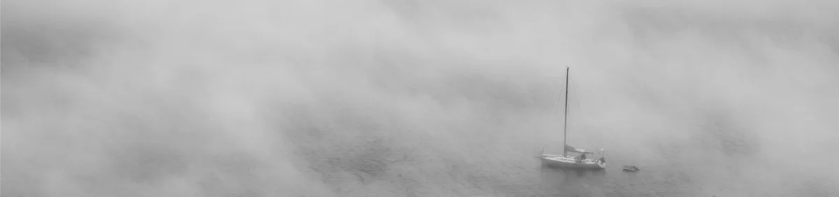 Tips, expertise and practical advice for sailing in fog.