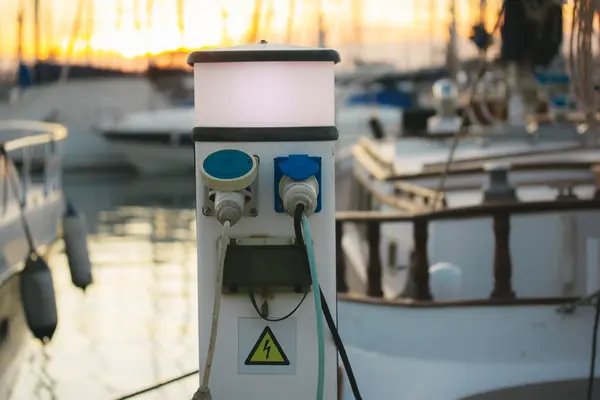 Charging Your Boat's Battery