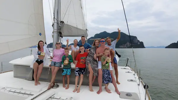 Mikä on paras vene tilausristeilylle?