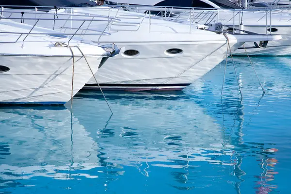 Ultimate guide to mooring a boat
