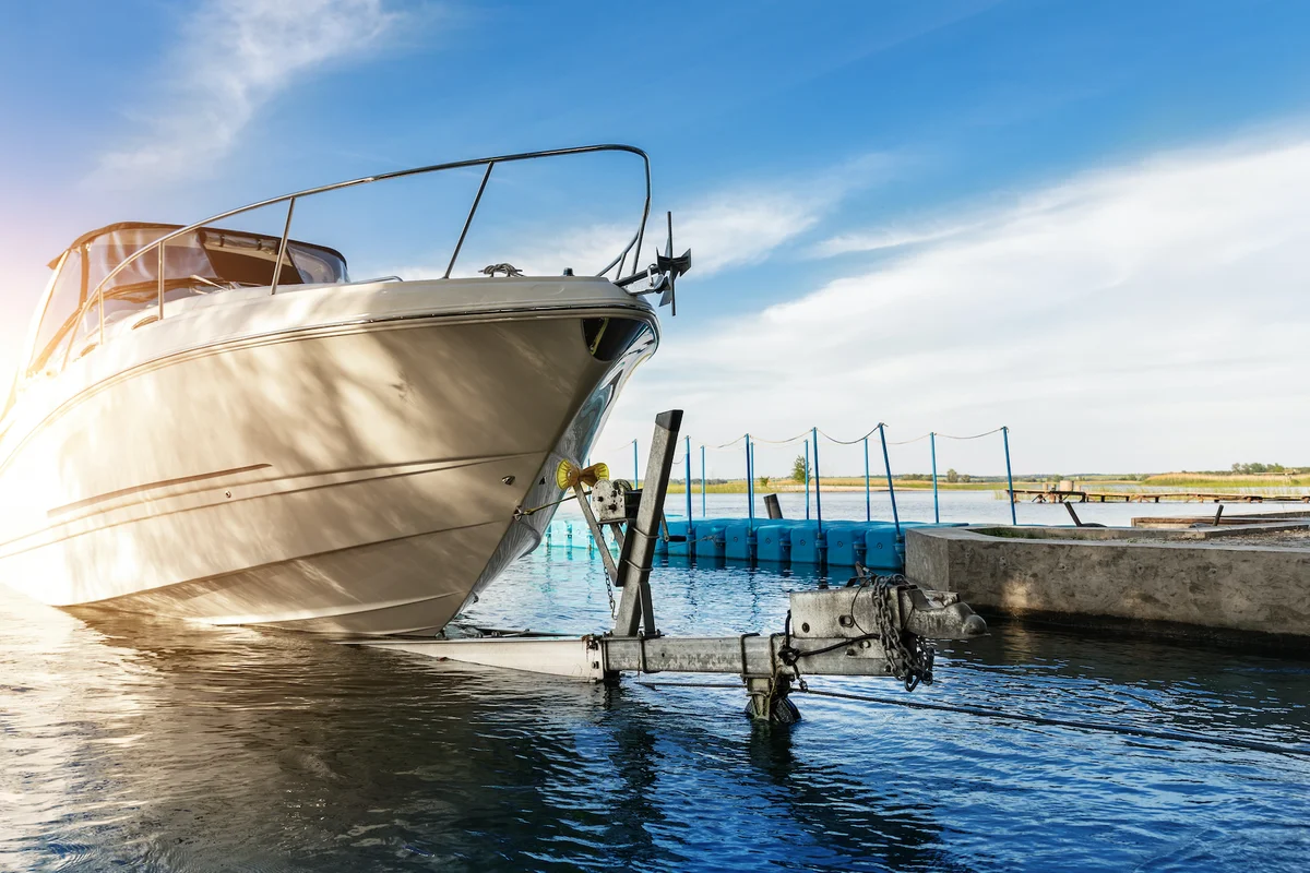 Boat launching guide