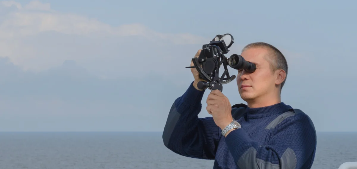 What is a sextant and how to use it?