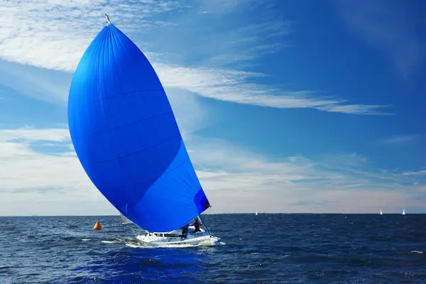 The Ultimate Guide to Spinnaker Sailing