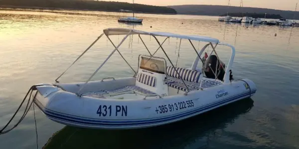 Das erste Mal auf einem Motorboot: Was Sie wissen sollten