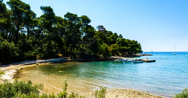 7 reasons to visit the island of Silba