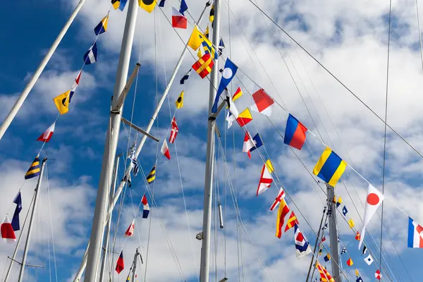 Unlocking the Mysteries of Sailing Flags